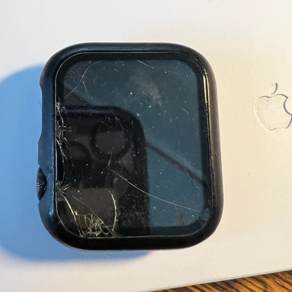 Apple | Wearables | Apple Watch Series 6 Incl Gps Aluminum Cracked ...